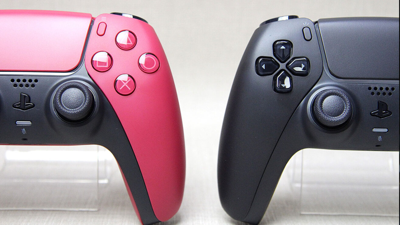 Here's A Closer Look At The Black And Red PS5 DualSense Controllers